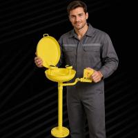 China Vertical Epoxy‑Coated Emergency Eyewash Station for sale