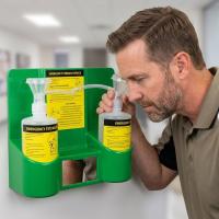 China Eye wash  station  with 2
empty bottle for sale