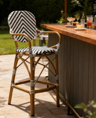 China Heavy-Duty Commercial Bar Stools Industrial Aluminum Frame Rattan Back Stools for Pub and Restaurant for sale