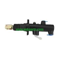 China Massey Ferguson 3537810M91 Brake Pump Tractor Parts Agricultural Machinery 15-30 Days for sale