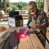 China Portable 200W/300W Fiber Laser Cleaner for Stainless Steel Metal Wood & Walls-Easy Outdoor Use for sale