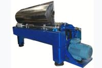 China Horizontal Automatic Continuous GMP Standard Stainless Steel Decanter Centrifuge Used in Oil Field for sale