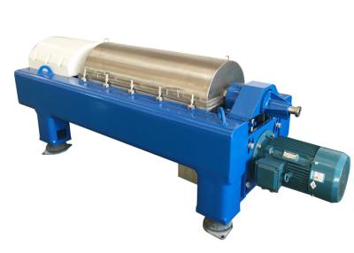 China Automatic Feeding Decanter Centrifuges SS Panel Sedimentation Type Palm Oil for sale