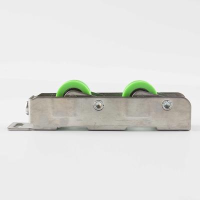 China ISO9001 Double Wheel Sliding Gate Door Roller Zinc Plated 200pcs per Carton for sale
