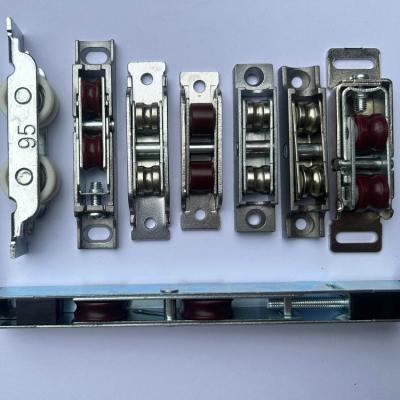 China 50kg/pair Load Capacity Zinc Plating Single Flat Roller for Smooth Material Handling for sale