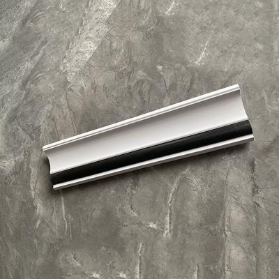 China Peel Resistance White Plastic Skirting Board PVC For Office Buildings for sale