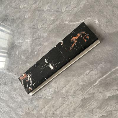 China Waterproof And UV Resistant SPC Flooring Skirting 2400*80*15mm for sale