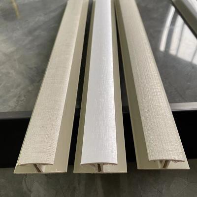 China Laminate PVC Plastic Skirting Boards High Impact Resistant for sale