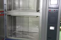 China AC 380±10 % 50Hz Stainless steel Thermal Shock Test Chamber for LCD lighting industry for sale