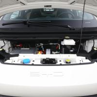China Intelligent Battery Electric EV Cars Sedan Eco Friendly And Sustainable for sale