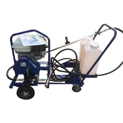 China Liquid Asphalt Tack Coat Bitumen Sprayer Machine 1.0MPA Working Pressure for sale