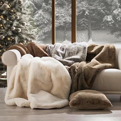 China High Gram Weight Faux Rabbit Fur Blanket 180GSM Soft Warm Throw for Bedroom Sofa Office Camping for sale