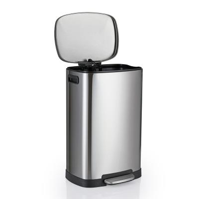 China 673mm Height Stainless Steel 13 Gallon Trash Can For Home for sale