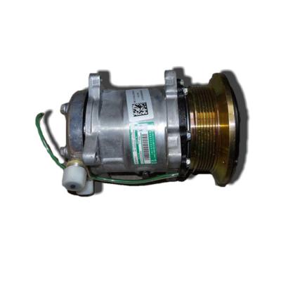 China Sinotruk HOWO Truck Spare Parts Wg1500139006 Air Conditioner Compressor Truck Refrigeration for Sitrak for sale