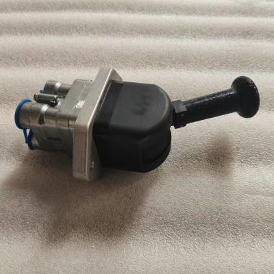 China Sinotruk HOWO Original Engine Parts Wg9000360522 Hand Brake Valve for sale