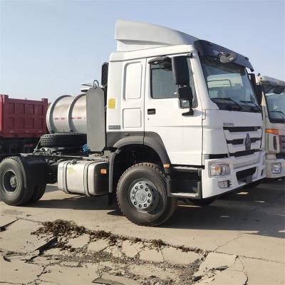 China Main Power Tractor Head Truck Sinotruk 4 X 2 Howo Tractor Truck 290hp 336hp for sale