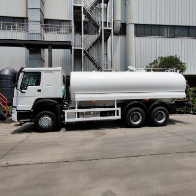 China Construction Work Water Sprinkler Truck Sinotruk Howo 6 X 4 15000L 20000L 25000L for sale