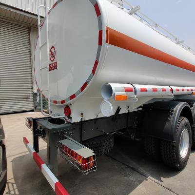 China Transport Oil Tanker Truck Sinotruk Howo 6 X 4 Fuel Tank Truck 15000L 20000L for sale