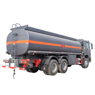 China WD615.47 Oil Tanker Truck Sinotruk Howo 6 X 4 371hp Fuel Tank Truck 25000L for sale
