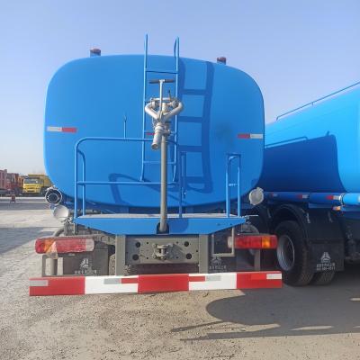 China Diesel Fuel Water Tanker Truck 25000L Storage Sinotruk Howo 6 X 4 for sale