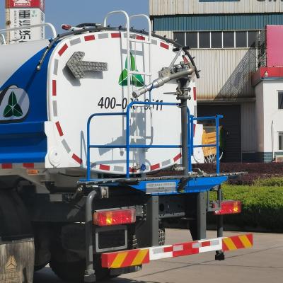 China Sprinkler Water Tanker Truck Sinotruk Howo 6 X 4 20000L With Water Gun for sale