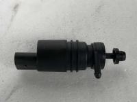 China 67128362154 Automotive Spare Parts Car Windshield Wiper Pump For BMW for sale
