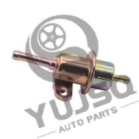 China Chevrolet Suzuki Fuel Pressure Regulator 15610-67D00 1 Year Warranty for sale