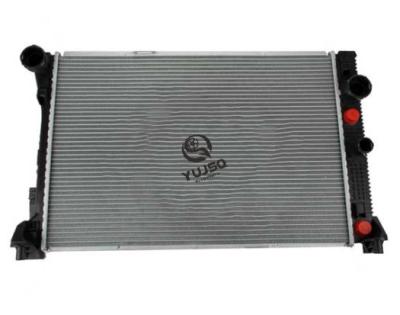 China Mercedes Benz C-Class W204 Aluminum Radiator OEM 2045003603 Replacement for sale