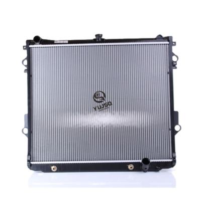 China Aluminum Core Radiator for Toyota Land Cruiser 5.7L V8 1640050380 for sale