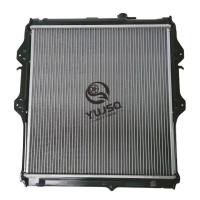 China Toyota Hilux Aluminum Radiator OE 16400-5B610 Replacement for sale