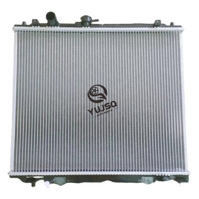 China MITSUBISHI PAJERO Aluminum Radiator OEM MB890954 MB340053 2.8 TD for sale