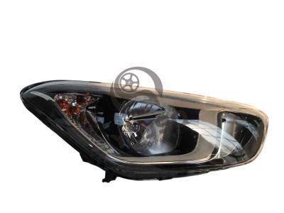 China Hyundai Right Headlight 92102-1J510 OEM Replacement for sale