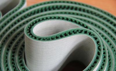 China PVC Packing Conveyor Belt 1200mm Width Acid Alkali Oil Resistant Grass Loading Unloading for sale