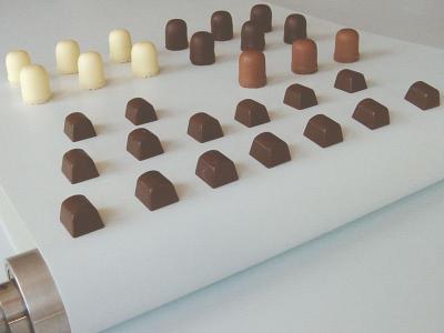 China Food Grade Polyurethane Flat Conveyor Belt 1-8mm Oil Resistant SGS Approved for sale