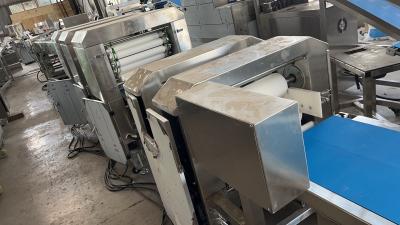 China Automatic Layered Frozen Scallion Pancake Production Line Silver for sale