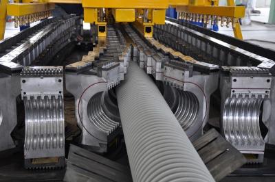 China PE / PP Single Wall Corrugated Pipe Machine , Corrugated Pipe Extrusion Machinery for sale