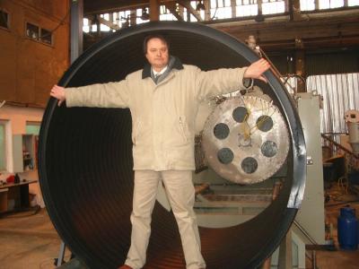China 200-3000mm Hollowness Wall Spiral Pipe Extruder / Corrugated HDPE Pipe Extrusion Machine for sale
