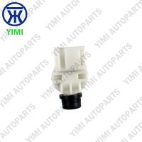 China 24V Corrosion-Resistant Plastic Washer Tank Motor OEM Standard Windshield Washer Pump for ISUZU 700P NPR75 NQR75 4HK1 for sale