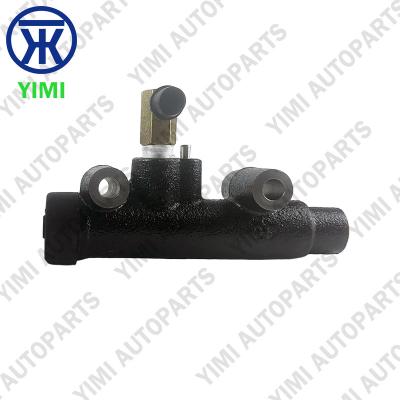 China Isuzu Truck Parts Clutch Master Cylinder 1-47500239-0 For ISUZU 10PE1 CXZ81 1475002390 for sale