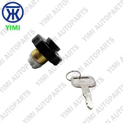 China Locking Fuel Tank Cap 8970956862 8-97095686-2 For ISUZU NHR NKR NPR NQR 4HF1 4JB1 4HK1 — OEM 34mm Diesel Cap With Key for sale