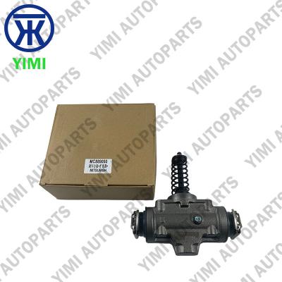 China Mitsubishi Fuso OEM MC889050 Brake Expander Cylinder with Cast Iron Construction and Automatic Slack Adjuster for FV515 FV517 for sale