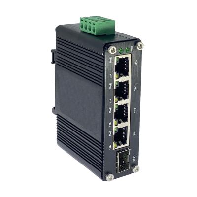 China Industrial Gigabit PoE Switch 4 PoE Ports with Voltage Booster for sale