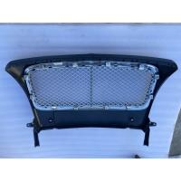 China Used Front Chrome Grille Trim with Frame License Plate Frame Center Net Outside Frame for Bentley Flying Spur 14-16 Parts for sale