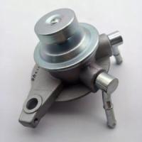 China Multi-cylinder Feed Pump for Land Cruiser Hzj79 Fuel Filter Primer Pump 23380-17540 for sale