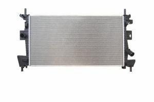 China Direct-flow Standard Radiator for Ford Focus 2010-2017 1705805 1727475 BV618005AC for sale