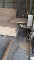 China Customizable Solid Pine Wood Board with Traditional Design Style and AB Wood Grade for sale