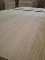 China Pine Board Moisture Content 8-12% E0/E1 Environmental Glue Solid Pine Wood Furniture Board for sale