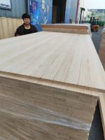 China Pine Wood Timber Straight Grain Solid Wood Boards Perfect for Crafting at Home Office for sale