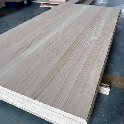 China 2440x1220 or Customized Size Pine Glued Panels Solid Wood Board for Durable Furniture for sale