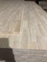 China Eco Friendly Glue Used Grade Carbonized Yellow Rubber Finger Joint Hardwood Board for sale
